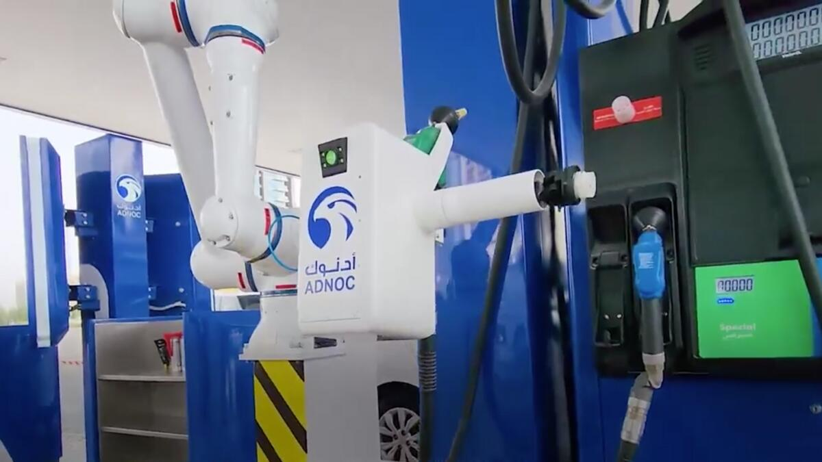 Robotic Future: Robots Fueling Up At UAE Gas Stations